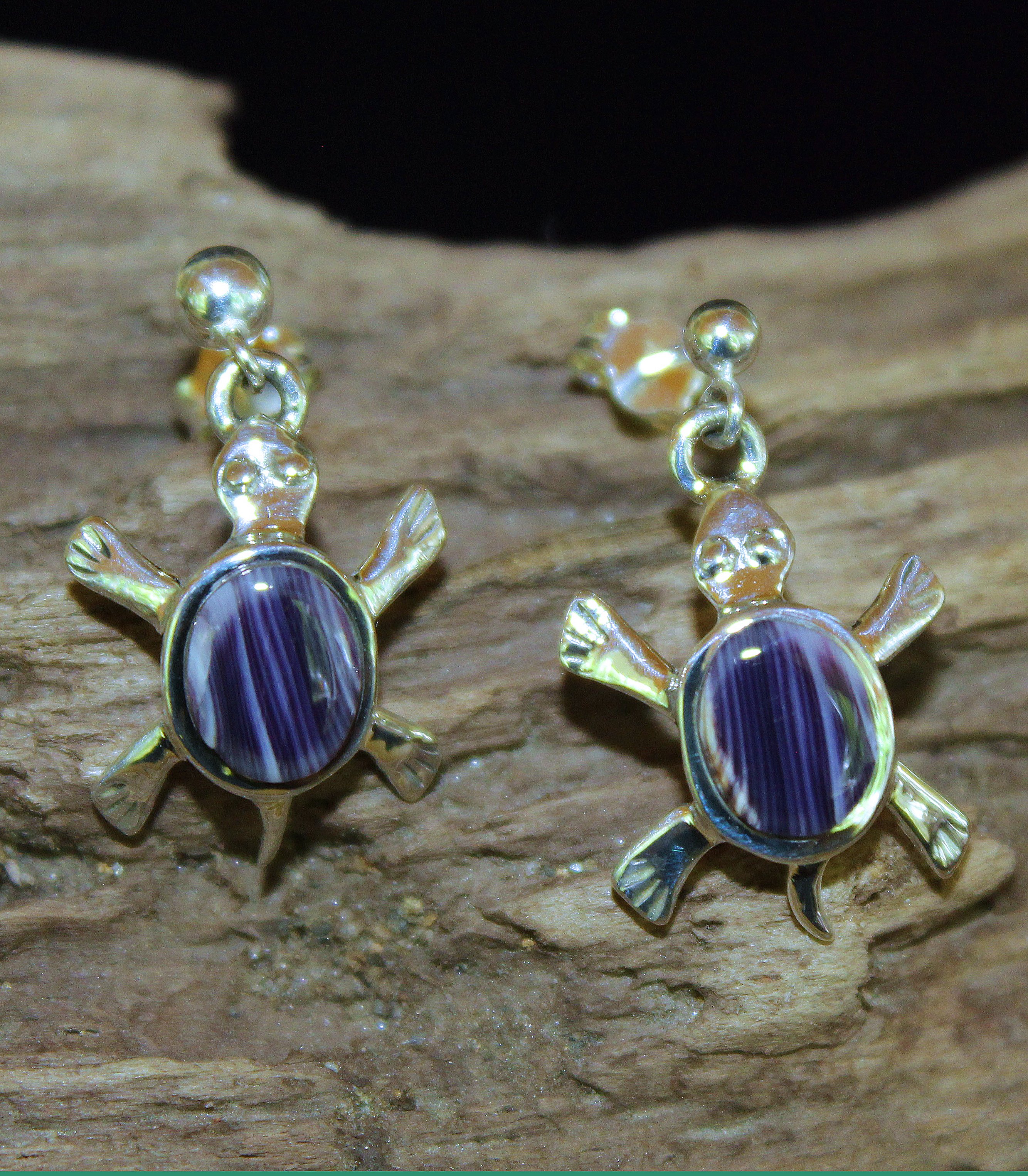 Small Wampum Turtles Earrings